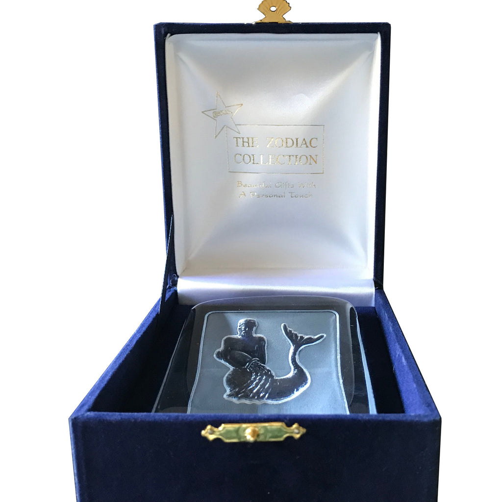 Swedish Crystal Zodiac Paperweight Deluxe - Aquarius – zodiacgifts.com