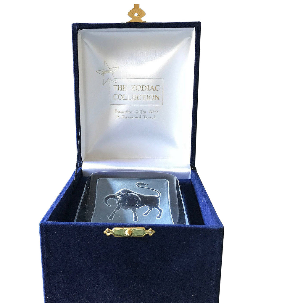 Swedish Crystal Zodiac Paperweight Deluxe - Taurus – zodiacgifts.com